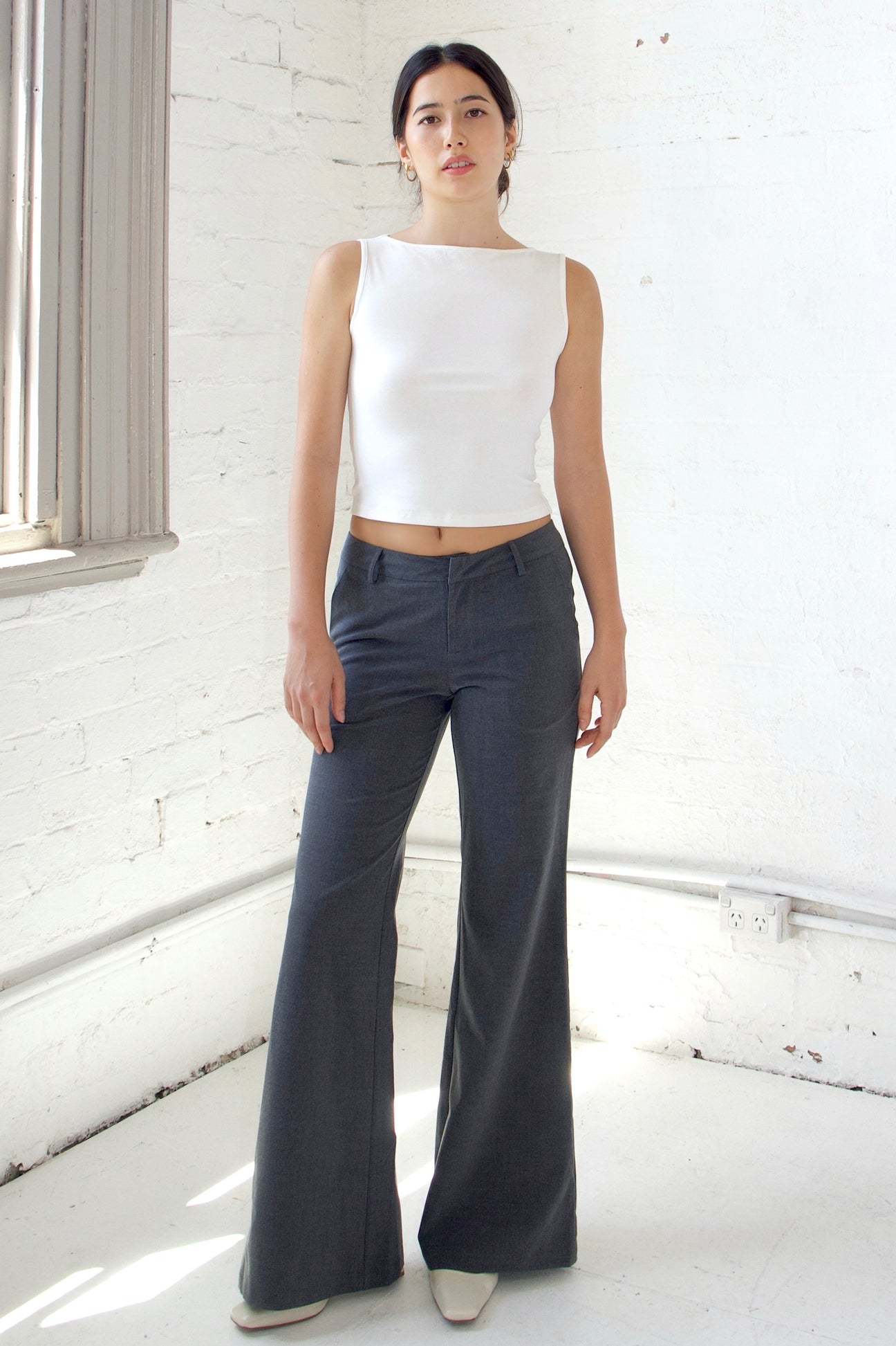 Wide leg straight-fit low rise trousers – SCG_COLLECTIONS